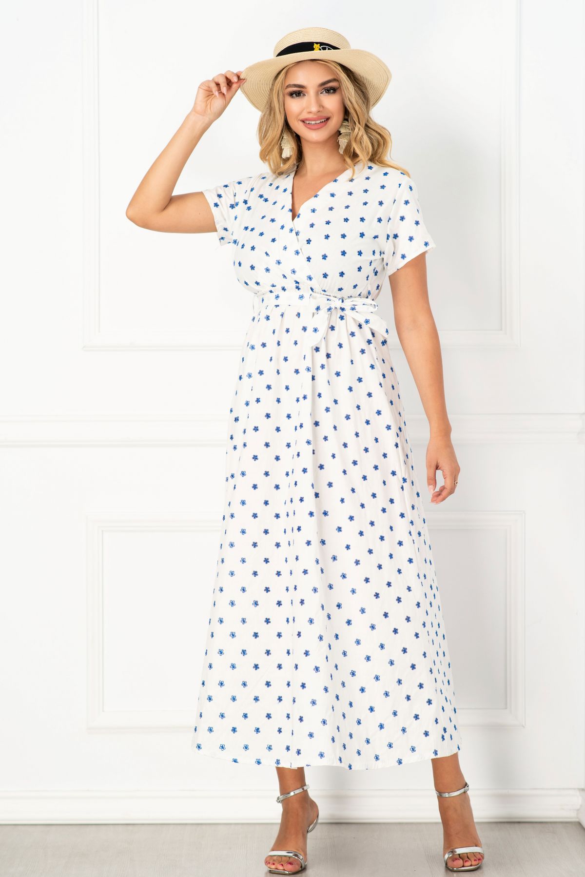 Rochie de vara lunga alba cu floricele albastre brodate | rochii ...