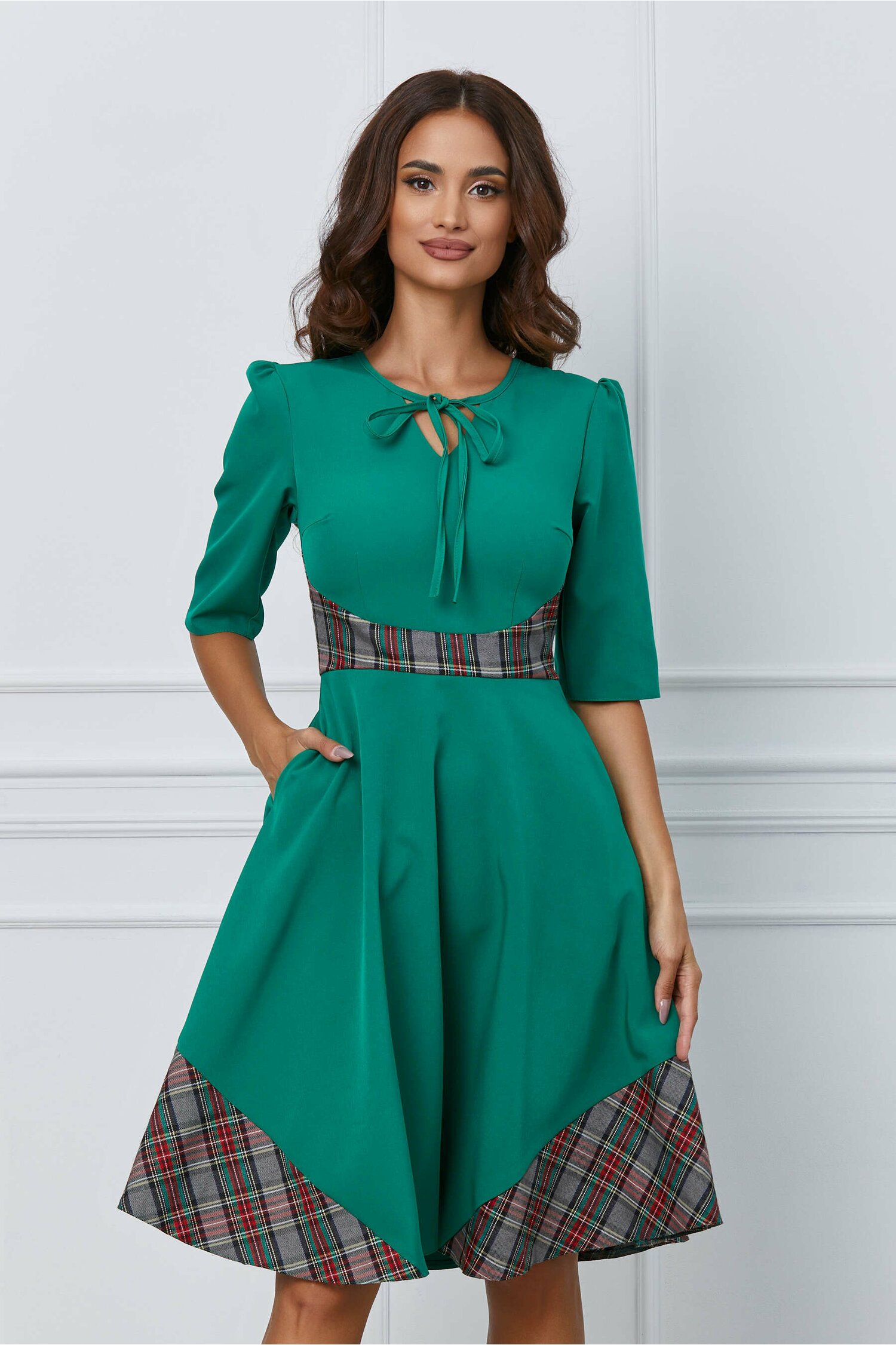 Rochie Moze verde cu carouri | Rochii office | rochii-ieftine.net Rochie Moze verde cu carouri | Rochii office | rochii-ieftine.net